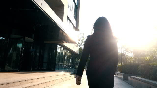 HALのCM2020女の子は誰？制服を着て叫んでいる女子高生を調査！ | nao's blog/自由に生きよう！